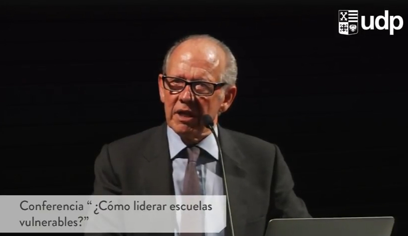 Conferencia “¿Cómo liderar escuelas vulnerables?” con Christopher Day ...