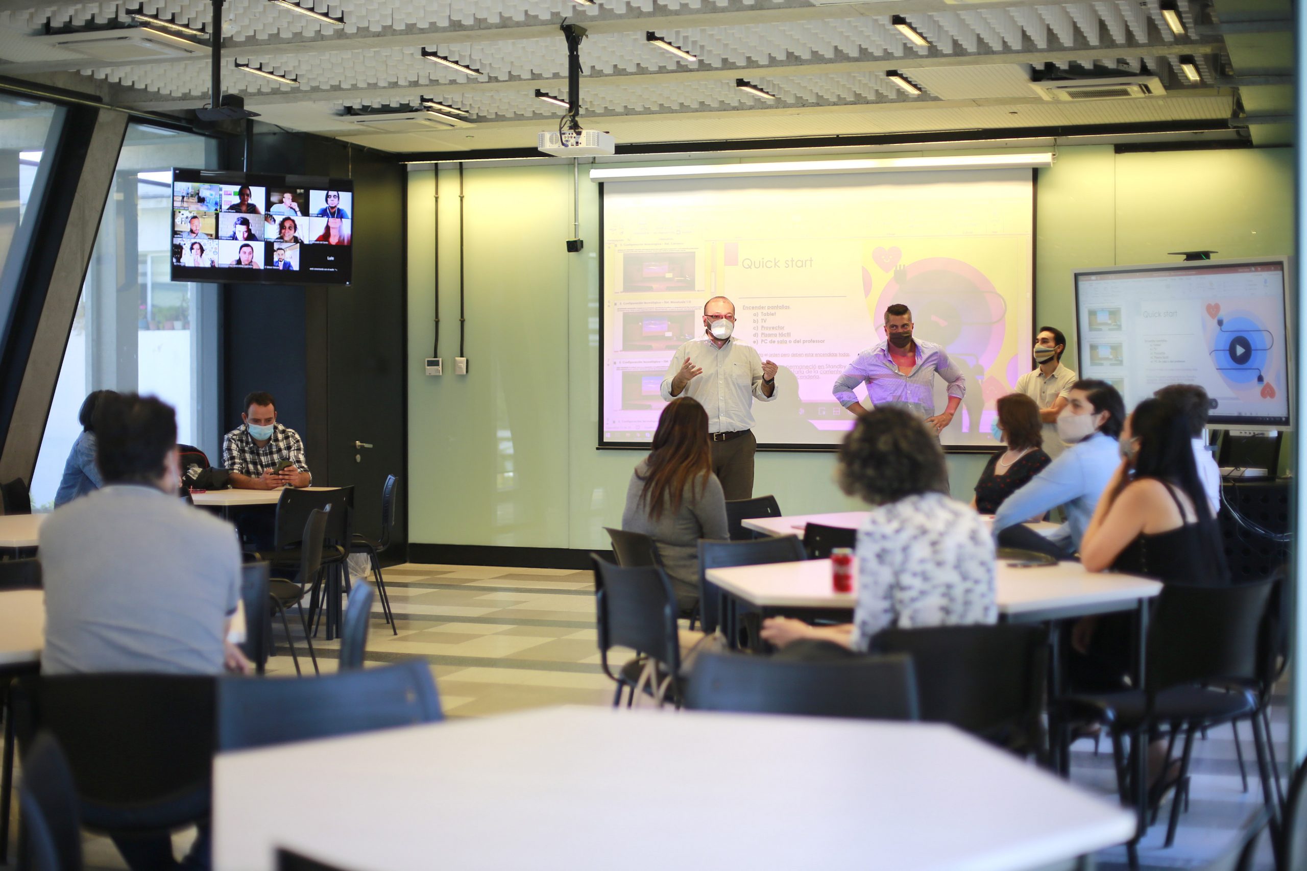 Facultad de Educación inaugura sala híbrida – Facultad de Educación UDP
