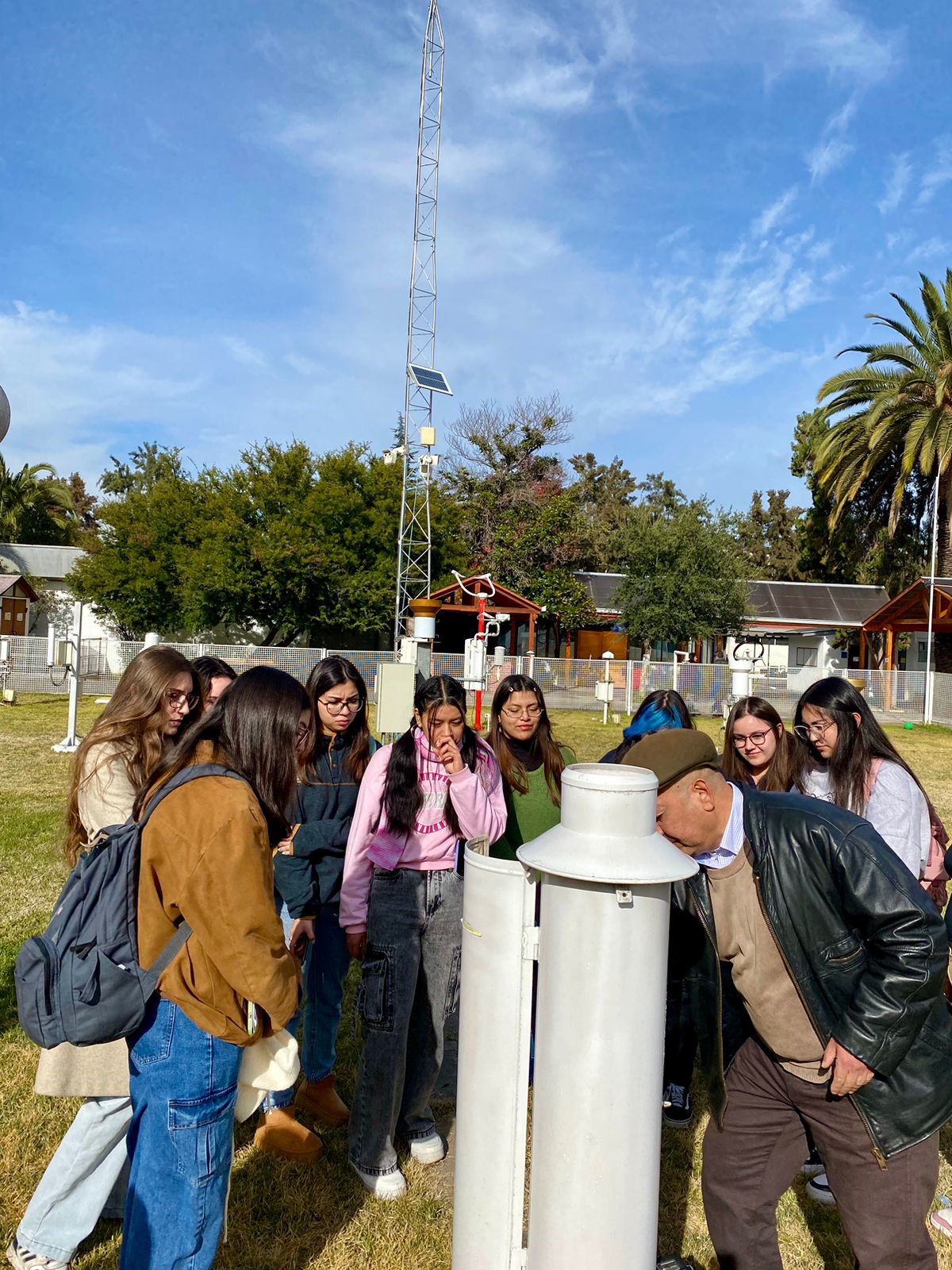 Estudiantes de Pedagogía en Educación Básica UDP realizaron visita ...